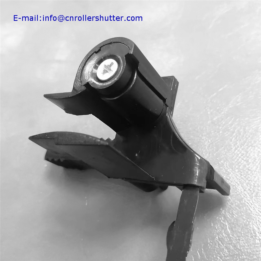 ROLLER SHUTTER Plastic entry guide